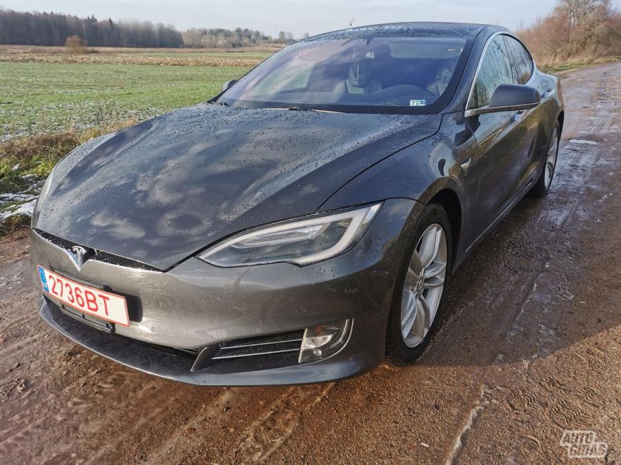 Grey Tesla Model S 2017 in Kaunas, with an engine capacity of 0.00 L and mileage of 82 thousand km for 22700 €, photo 19 on AUTOMOTO.COM.LV
