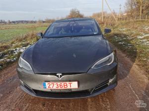 Grey Tesla Model S 2017 in Kaunas, with an engine capacity of 0.00 L and mileage of 82 thousand km for 22700 €, photo 30 on AUTOMOTO.COM.LV