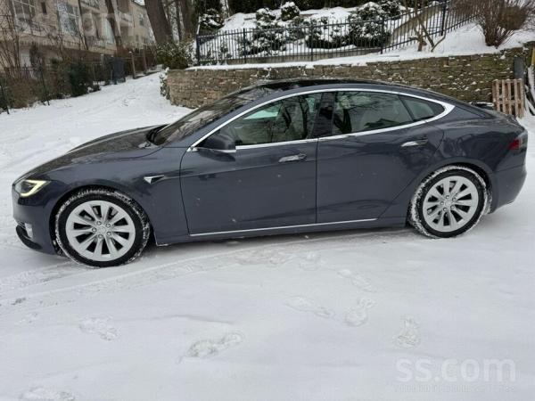 Pelēks Tesla Model S 2017 Rīga, ar dzinēja tilpumu 0.00 L un nobraukumu 165 tūkst. km par 18900 €, foto 2 vietnē AUTOMOTO.COM.LV