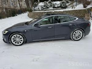 Pelēks Tesla Model S 2017 Rīga, ar dzinēja tilpumu 0.00 L un nobraukumu 165 tūkst. km par 18900 €, foto 2 vietnē AUTOMOTO.COM.LV
