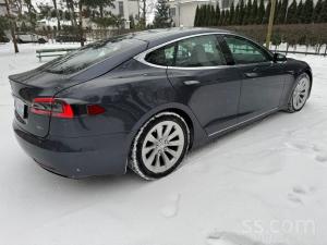 Pelēks Tesla Model S 2017 Rīga, ar dzinēja tilpumu 0.00 L un nobraukumu 165 tūkst. km par 18900 €, foto 5 vietnē AUTOMOTO.COM.LV