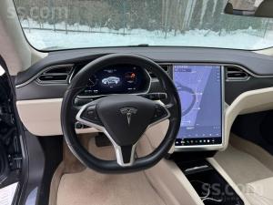 Pelēks Tesla Model S 2017 Rīga, ar dzinēja tilpumu 0.00 L un nobraukumu 165 tūkst. km par 18900 €, foto 12 vietnē AUTOMOTO.COM.LV