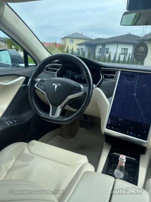 Grey Tesla Model S 2017 in Tartu, with an engine capacity of 0.00 L and mileage of 170 thousand km for 24000 €, photo 16 on AUTOMOTO.COM.LV