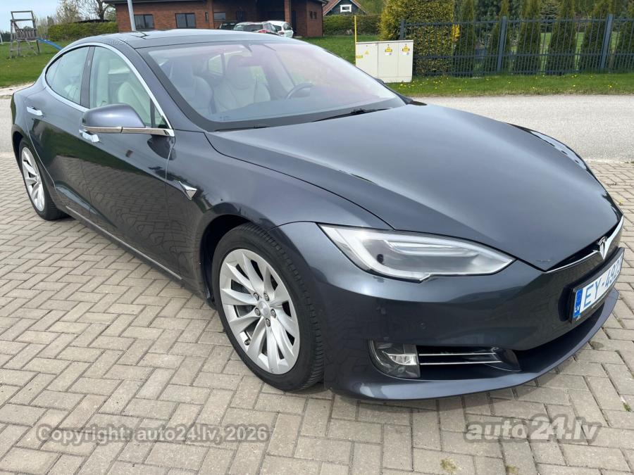 Grey Tesla Model S 2017 in Tartu, with an engine capacity of 0.00 L and mileage of 170 thousand km for 24000 €, photo 18 on AUTOMOTO.COM.LV