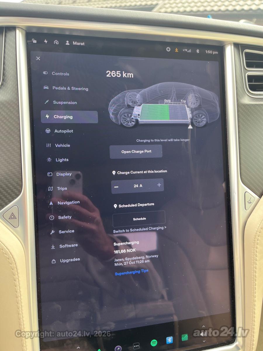 Grey Tesla Model S 2017 in Tartu, with an engine capacity of 0.00 L and mileage of 170 thousand km for 24000 €, photo 19 on AUTOMOTO.COM.LV