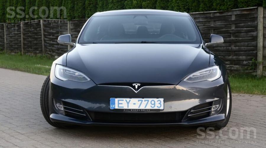 Pelēks Tesla Model S 2017 Rīga, ar dzinēja tilpumu 0.00 L un nobraukumu 172 tūkst. km par 20150 €, foto 3 vietnē AUTOMOTO.COM.LV