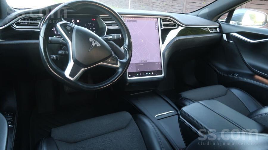 Pelēks Tesla Model S 2017 Rīga, ar dzinēja tilpumu 0.00 L un nobraukumu 172 tūkst. km par 20150 €, foto 12 vietnē AUTOMOTO.COM.LV