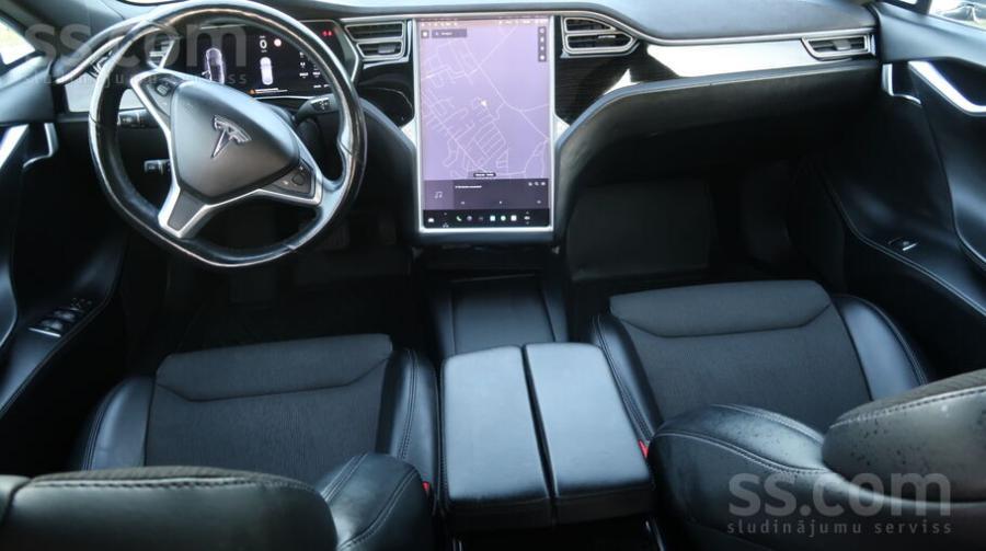 Pelēks Tesla Model S 2017 Rīga, ar dzinēja tilpumu 0.00 L un nobraukumu 172 tūkst. km par 20150 €, foto 13 vietnē AUTOMOTO.COM.LV