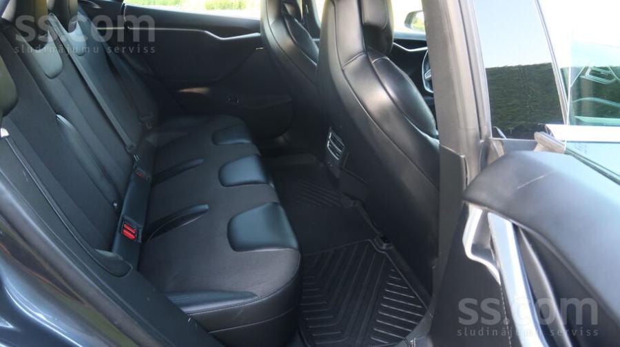 Pelēks Tesla Model S 2017 Rīga, ar dzinēja tilpumu 0.00 L un nobraukumu 172 tūkst. km par 20150 €, foto 16 vietnē AUTOMOTO.COM.LV