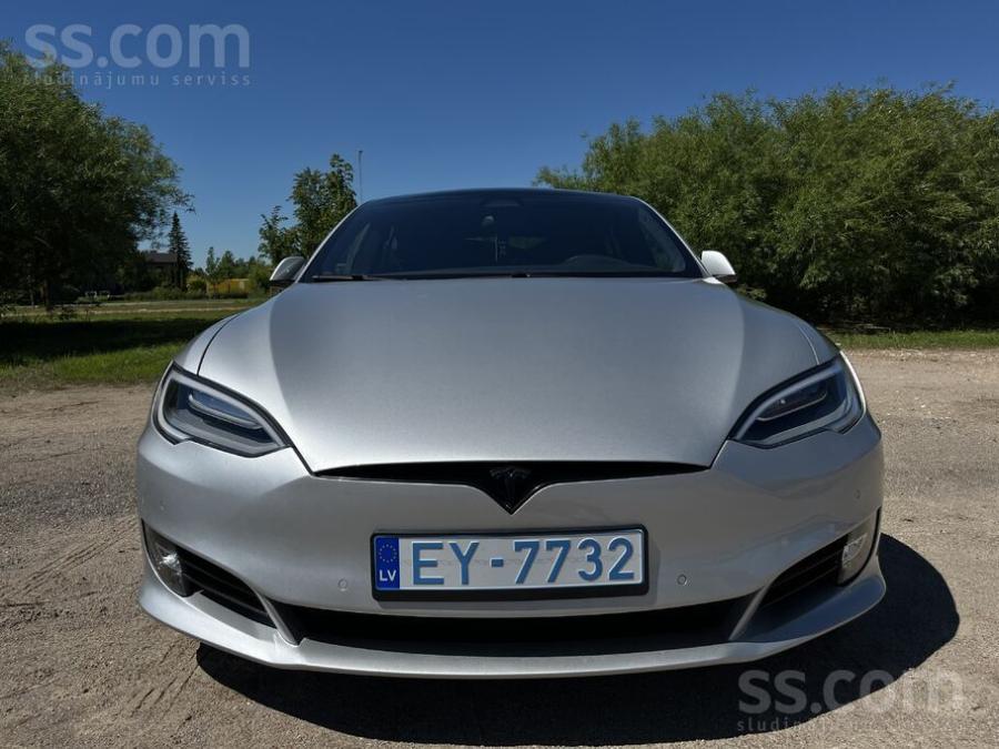 Pelēks Tesla Model S 2017 Jelgava, ar dzinēja tilpumu 0.00 L un nobraukumu 260 tūkst. km par 20300 €, foto 1 vietnē AUTOMOTO.COM.LV