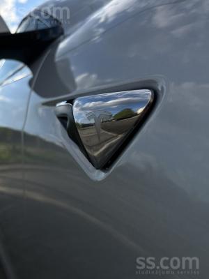 Pelēks Tesla Model S 2017 Jelgava, ar dzinēja tilpumu 0.00 L un nobraukumu 260 tūkst. km par 20300 €, foto 9 vietnē AUTOMOTO.COM.LV