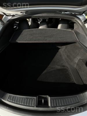 Pelēks Tesla Model S 2017 Jelgava, ar dzinēja tilpumu 0.00 L un nobraukumu 260 tūkst. km par 20300 €, foto 11 vietnē AUTOMOTO.COM.LV