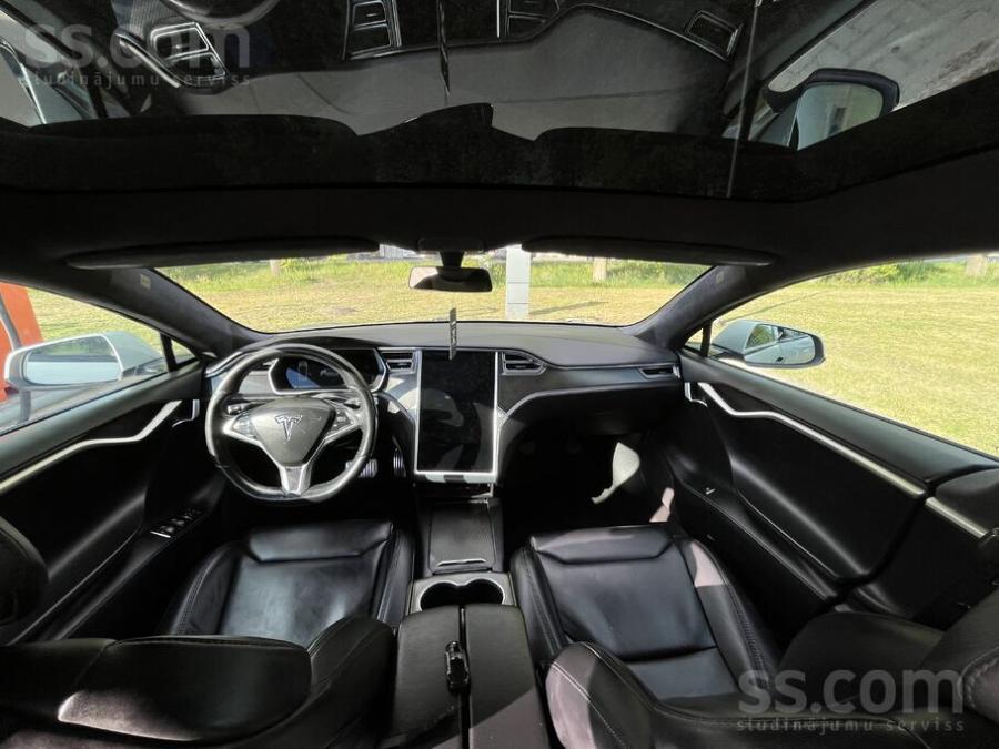 Pelēks Tesla Model S 2017 Jelgava, ar dzinēja tilpumu 0.00 L un nobraukumu 260 tūkst. km par 20300 €, foto 15 vietnē AUTOMOTO.COM.LV
