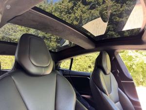 Grey Tesla Model S 2017 in Siauliai, with an engine capacity of 0.00 L and mileage of 269 thousand km for 15650 €, photo 29 on AUTOMOTO.COM.LV