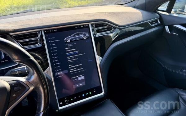 Pelēks Tesla Model S 2017 Rīga, ar dzinēja tilpumu 0.00 L un nobraukumu 239 tūkst. km par 18777 €, foto 5 vietnē AUTOMOTO.COM.LV