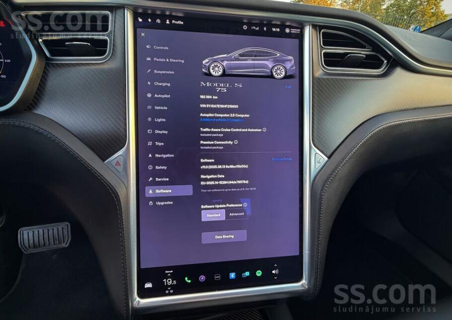 Pelēks Tesla Model S 2017 Jelgava, ar dzinēja tilpumu 0.00 L un nobraukumu 0 tūkst. km par 18900 €, foto 14 vietnē AUTOMOTO.COM.LV