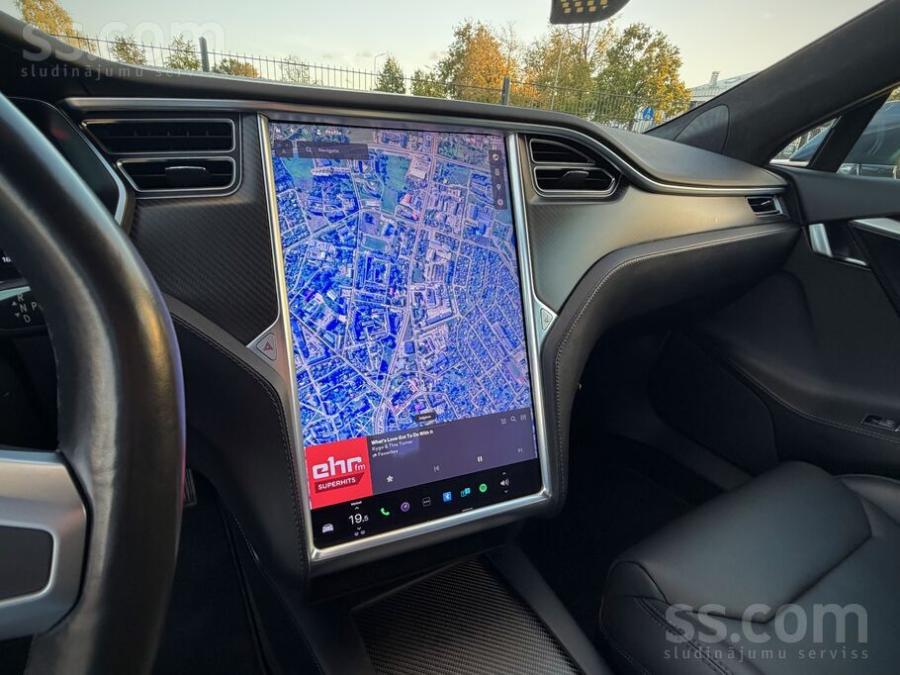 Pelēks Tesla Model S 2017 Jelgava, ar dzinēja tilpumu 0.00 L un nobraukumu 0 tūkst. km par 18900 €, foto 17 vietnē AUTOMOTO.COM.LV