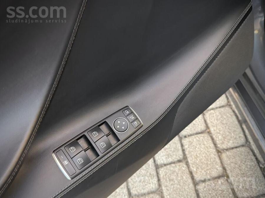 Pelēks Tesla Model S 2017 Jelgava, ar dzinēja tilpumu 0.00 L un nobraukumu 0 tūkst. km par 18900 €, foto 28 vietnē AUTOMOTO.COM.LV