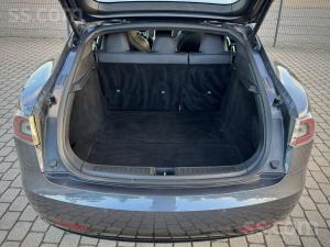 Pelēks Tesla Model S 2017 Jelgava, ar dzinēja tilpumu 0.00 L un nobraukumu 0 tūkst. km par 18900 €, foto 30 vietnē AUTOMOTO.COM.LV