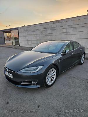 Pelēks Tesla Model S 2018 Tallina, ar dzinēja tilpumu 0.00 L un nobraukumu 103 tūkst. km par 28900 €, foto  vietnē AUTOMOTO.COM.LV