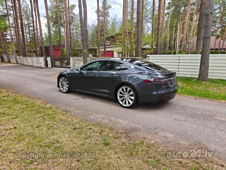 Grey Tesla Model S 2018 in Tallinn, with an engine capacity of 0.00 L and mileage of 190 thousand km for 23490 €, photo 6 on AUTOMOTO.COM.LV