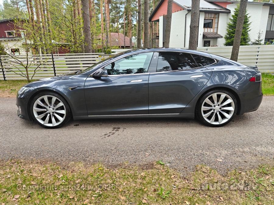 Grey Tesla Model S 2018 in Tallinn, with an engine capacity of 0.00 L and mileage of 190 thousand km for 23490 €, photo 9 on AUTOMOTO.COM.LV