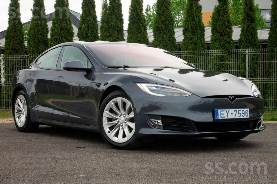Pelēks Tesla Model S 2018 Jelgava, ar dzinēja tilpumu 0.00 L un nobraukumu 108 tūkst. km par 23000 €, foto 3 vietnē AUTOMOTO.COM.LV