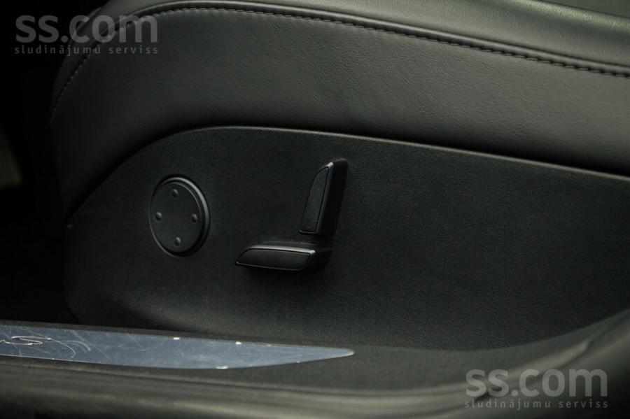 Pelēks Tesla Model S 2018 Jelgava, ar dzinēja tilpumu 0.00 L un nobraukumu 108 tūkst. km par 23000 €, foto 14 vietnē AUTOMOTO.COM.LV