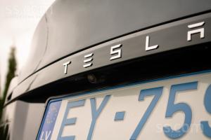 Pelēks Tesla Model S 2018 Jelgava, ar dzinēja tilpumu 0.00 L un nobraukumu 108 tūkst. km par 23000 €, foto 22 vietnē AUTOMOTO.COM.LV