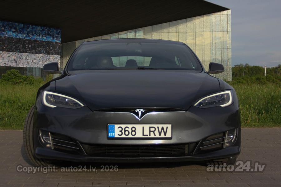 Grey Tesla Model S 2018 in Tallinn, with an engine capacity of 0.00 L and mileage of 176 thousand km for 22000 €, photo 5 on AUTOMOTO.COM.LV