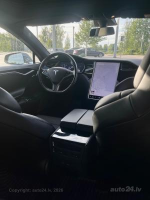 Grey Tesla Model S 2018 in Tallinn, with an engine capacity of 0.00 L and mileage of 176 thousand km for 22000 €, photo 11 on AUTOMOTO.COM.LV