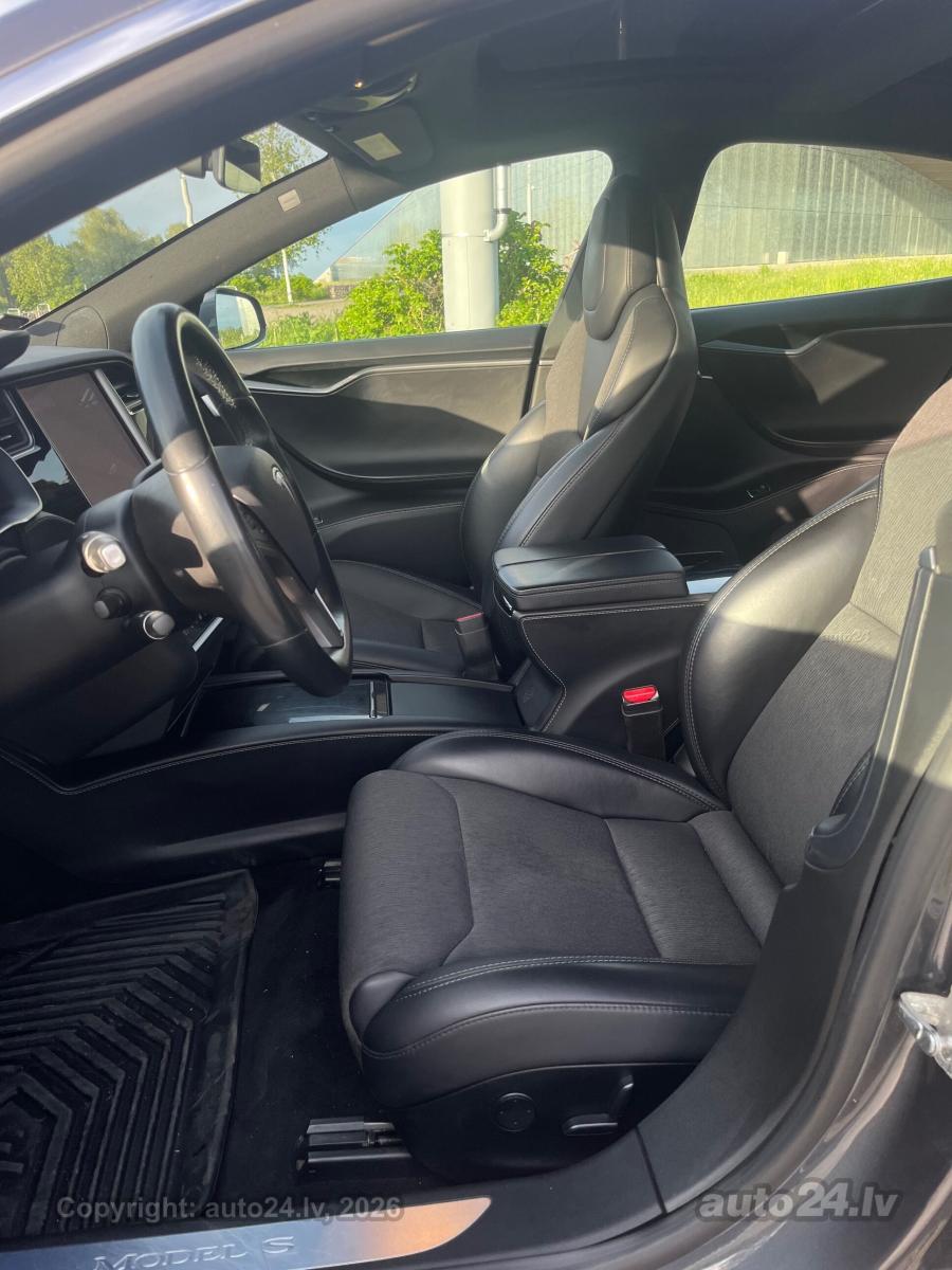 Grey Tesla Model S 2018 in Tallinn, with an engine capacity of 0.00 L and mileage of 176 thousand km for 22000 €, photo 12 on AUTOMOTO.COM.LV
