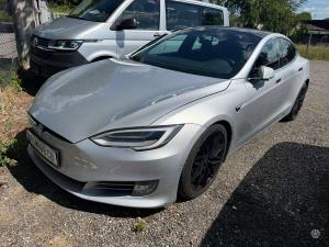 Grey Tesla Model S 2018 in Marijampole, with an engine capacity of 0.00 L and mileage of 300 thousand km for 16950 €, photo  on AUTOMOTO.COM.LV