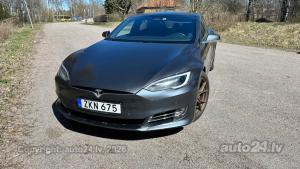 Grey Tesla Model S 2018 in Tallinn, with an engine capacity of 0.00 L and mileage of 220 thousand km for 21500 €, photo 5 on AUTOMOTO.COM.LV