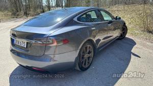 Grey Tesla Model S 2018 in Tallinn, with an engine capacity of 0.00 L and mileage of 220 thousand km for 21500 €, photo 6 on AUTOMOTO.COM.LV
