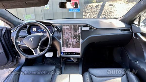 Grey Tesla Model S 2018 in Tallinn, with an engine capacity of 0.00 L and mileage of 220 thousand km for 21500 €, photo 10 on AUTOMOTO.COM.LV