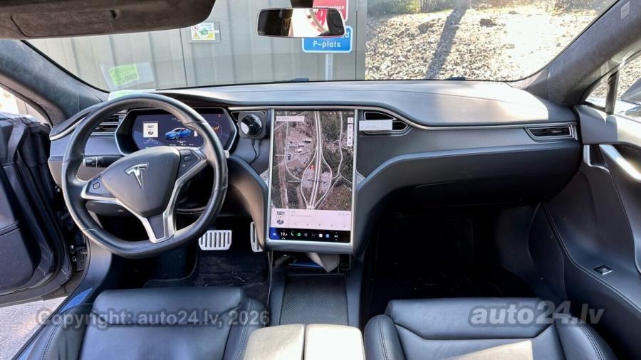 Grey Tesla Model S 2018 in Tallinn, with an engine capacity of 0.00 L and mileage of 220 thousand km for 21500 €, photo 11 on AUTOMOTO.COM.LV
