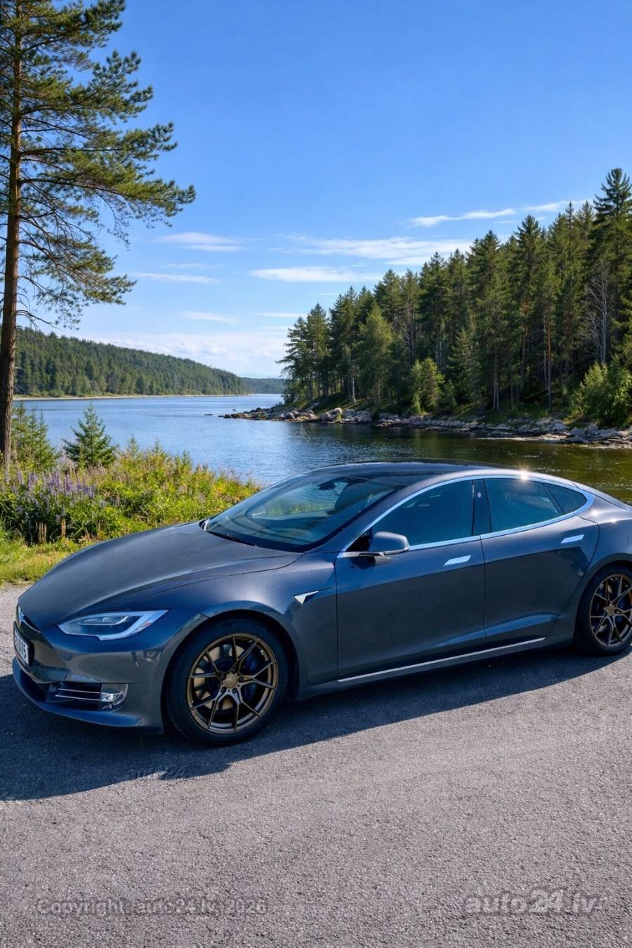 Grey Tesla Model S 2018 in Tallinn, with an engine capacity of 0.00 L and mileage of 220 thousand km for 21500 €, photo 21 on AUTOMOTO.COM.LV