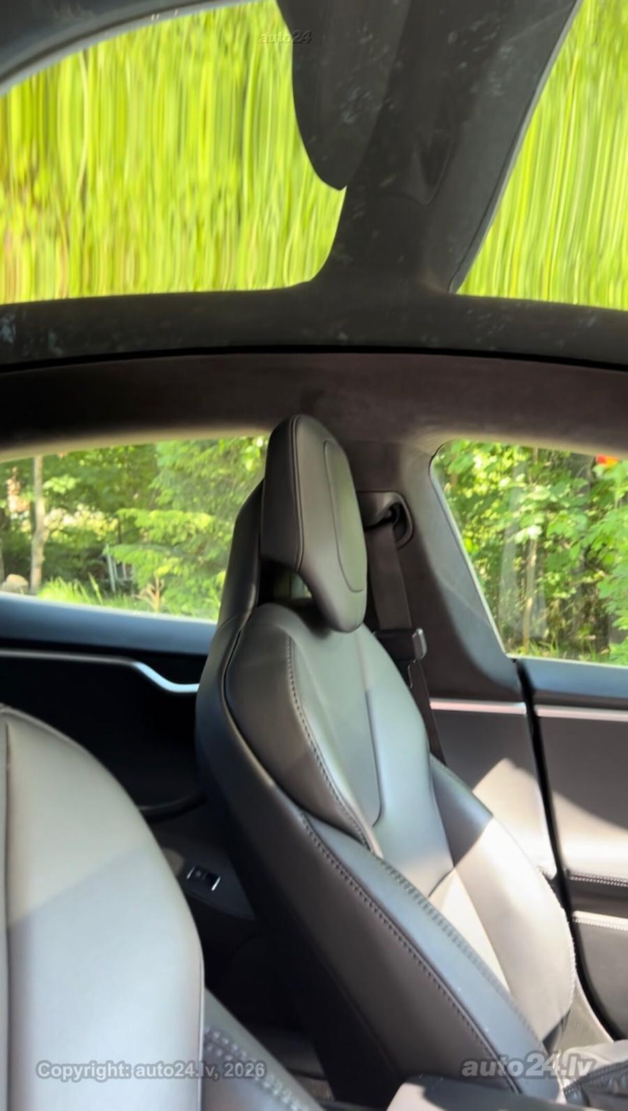 Grey Tesla Model S 2018 in Tallinn, with an engine capacity of 0.00 L and mileage of 220 thousand km for 21500 €, photo 23 on AUTOMOTO.COM.LV