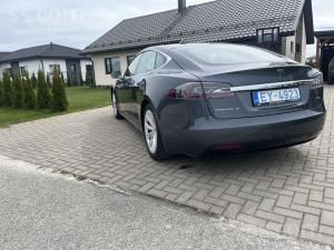 Grey Tesla Model S 2018 in Riga, with an engine capacity of 0.00 L and mileage of 170 thousand km for 19500 €, photo  on AUTOMOTO.COM.LV