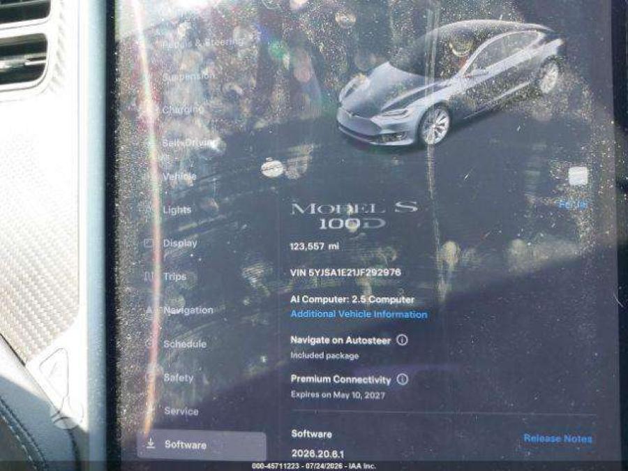 Серый Тесла Модель С 2018 в Клайпеда, объемом двигателя 0.00 л и пробегом 199 тыс. км за 11000 €, фото 18 на AUTOMOTO.COM.LV