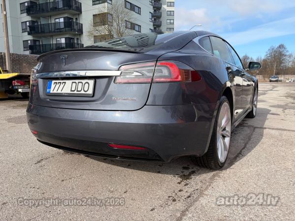 Grey Tesla Model S 2019 in Tallinn, with an engine capacity of 0.00 L and mileage of 147 thousand km for 40000 €, photo 4 on AUTOMOTO.COM.LV