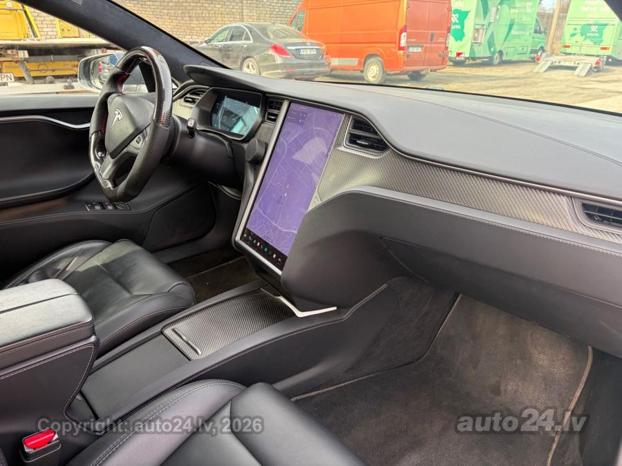 Pelēks Tesla Model S 2019 Tallina, ar dzinēja tilpumu 0.00 L un nobraukumu 147 tūkst. km par 40000 €, foto 9 vietnē AUTOMOTO.COM.LV