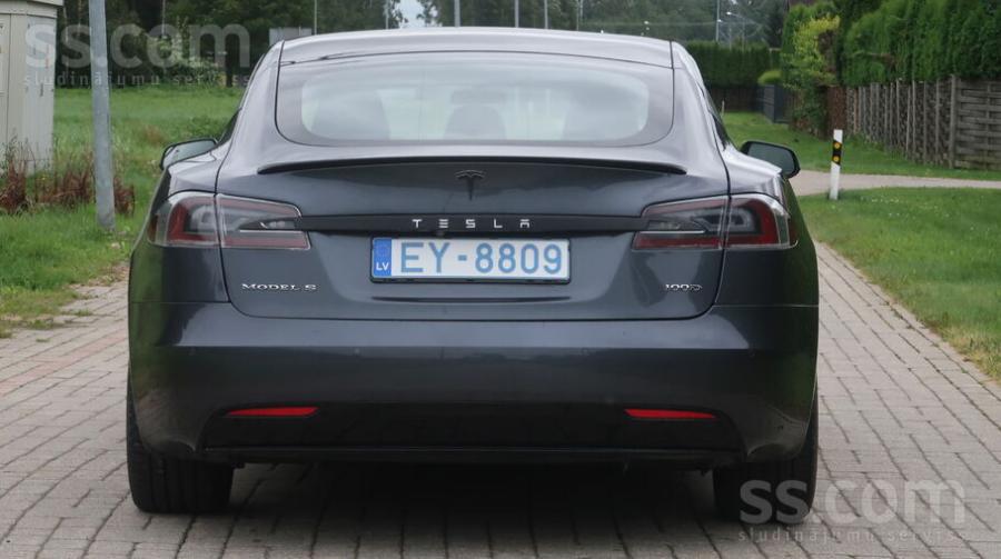 Pelēks Tesla Model S 2019 Rīga, ar dzinēja tilpumu 0.00 L un nobraukumu 154 tūkst. km par 23550 €, foto 6 vietnē AUTOMOTO.COM.LV