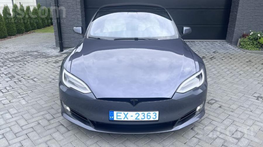 Pelēks Tesla Model S 2020 Rīga, ar dzinēja tilpumu 0.00 L un nobraukumu 107 tūkst. km par 35900 €, foto 4 vietnē AUTOMOTO.COM.LV