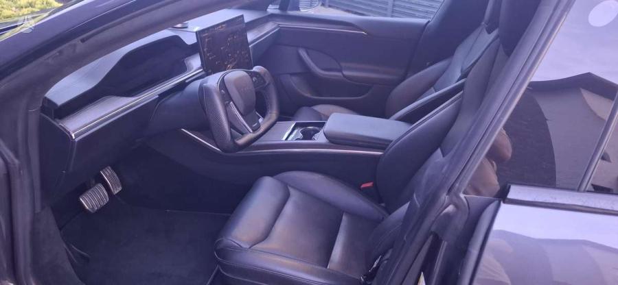 Pelēks Tesla Model S 2022 Viļņa, ar dzinēja tilpumu 0.00 L un nobraukumu 58 tūkst. km par 37900 €, foto 13 vietnē AUTOMOTO.COM.LV