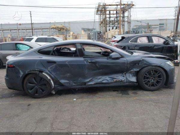 Pelēks Tesla Model S 2022 Kauņa, ar dzinēja tilpumu 0.00 L un nobraukumu 71 tūkst. km par 29100 €, foto 3 vietnē AUTOMOTO.COM.LV