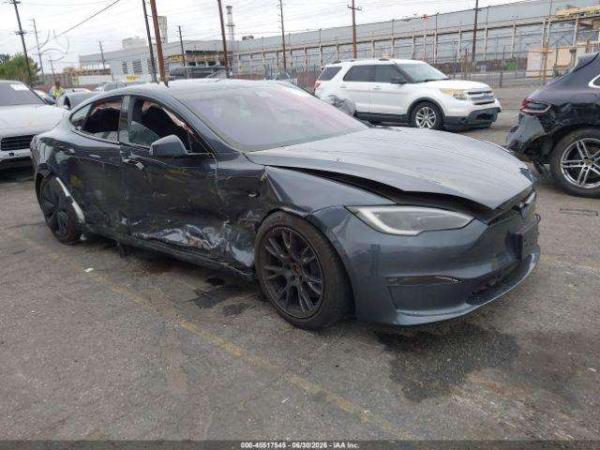 Pelēks Tesla Model S 2022 Kauņa, ar dzinēja tilpumu 0.00 L un nobraukumu 71 tūkst. km par 29100 €, foto 10 vietnē AUTOMOTO.COM.LV