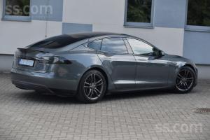 Pelēks Tesla Model S 2013 Jelgava, ar dzinēja tilpumu 0.00 L un nobraukumu 213 tūkst. km par 15300 €, foto 5 vietnē AUTOMOTO.COM.LV