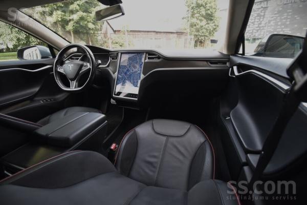 Pelēks Tesla Model S 2013 Jelgava, ar dzinēja tilpumu 0.00 L un nobraukumu 213 tūkst. km par 15300 €, foto 10 vietnē AUTOMOTO.COM.LV